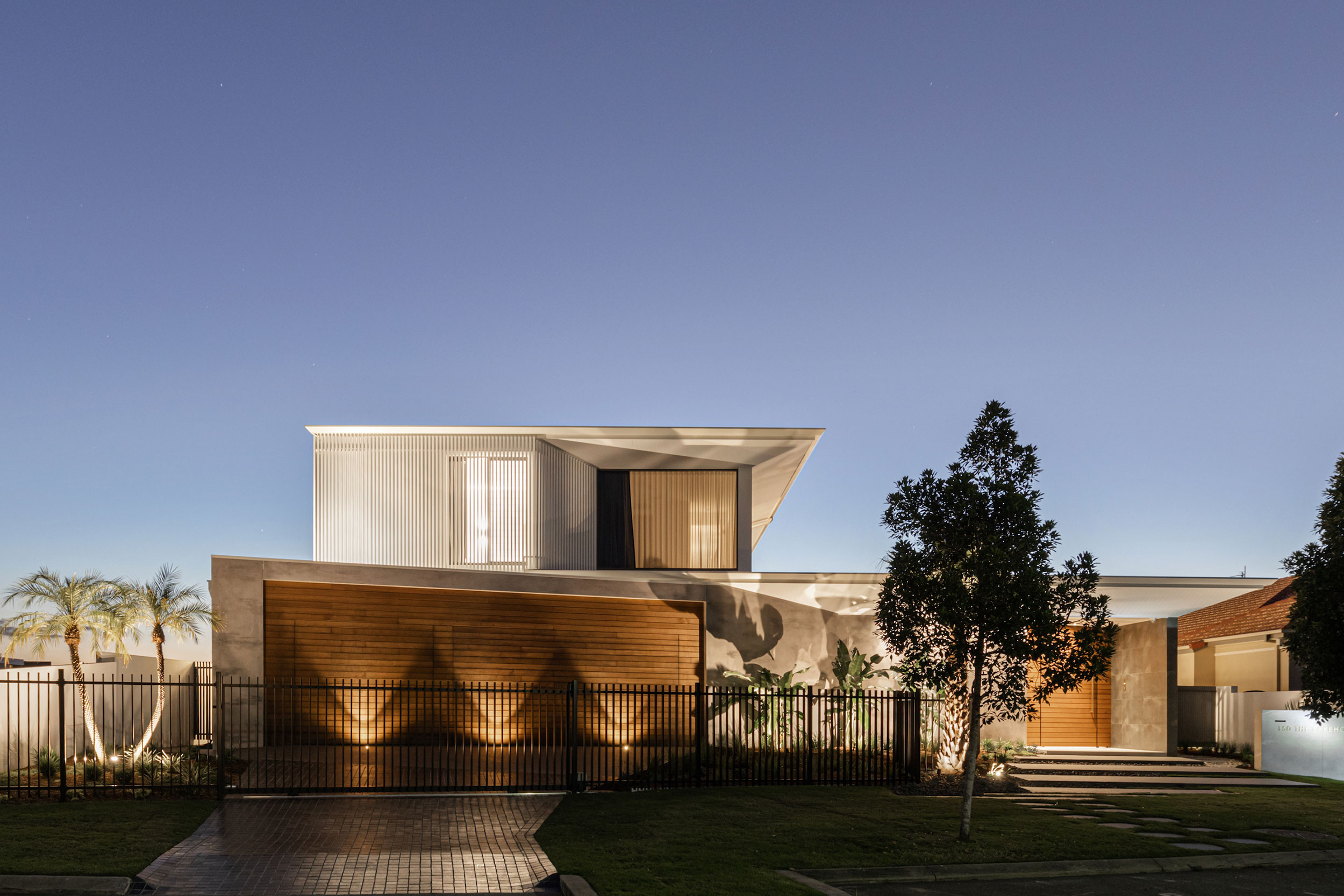 Razor Blade House - Reece Keil Design